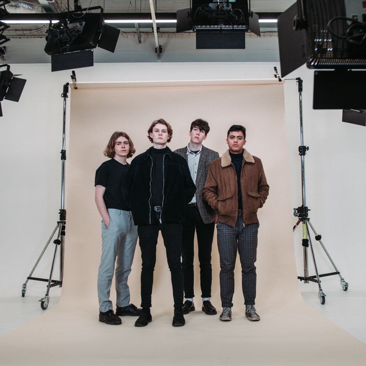 I chatted to Askies about their latest single EASY – TrueStyleMusic