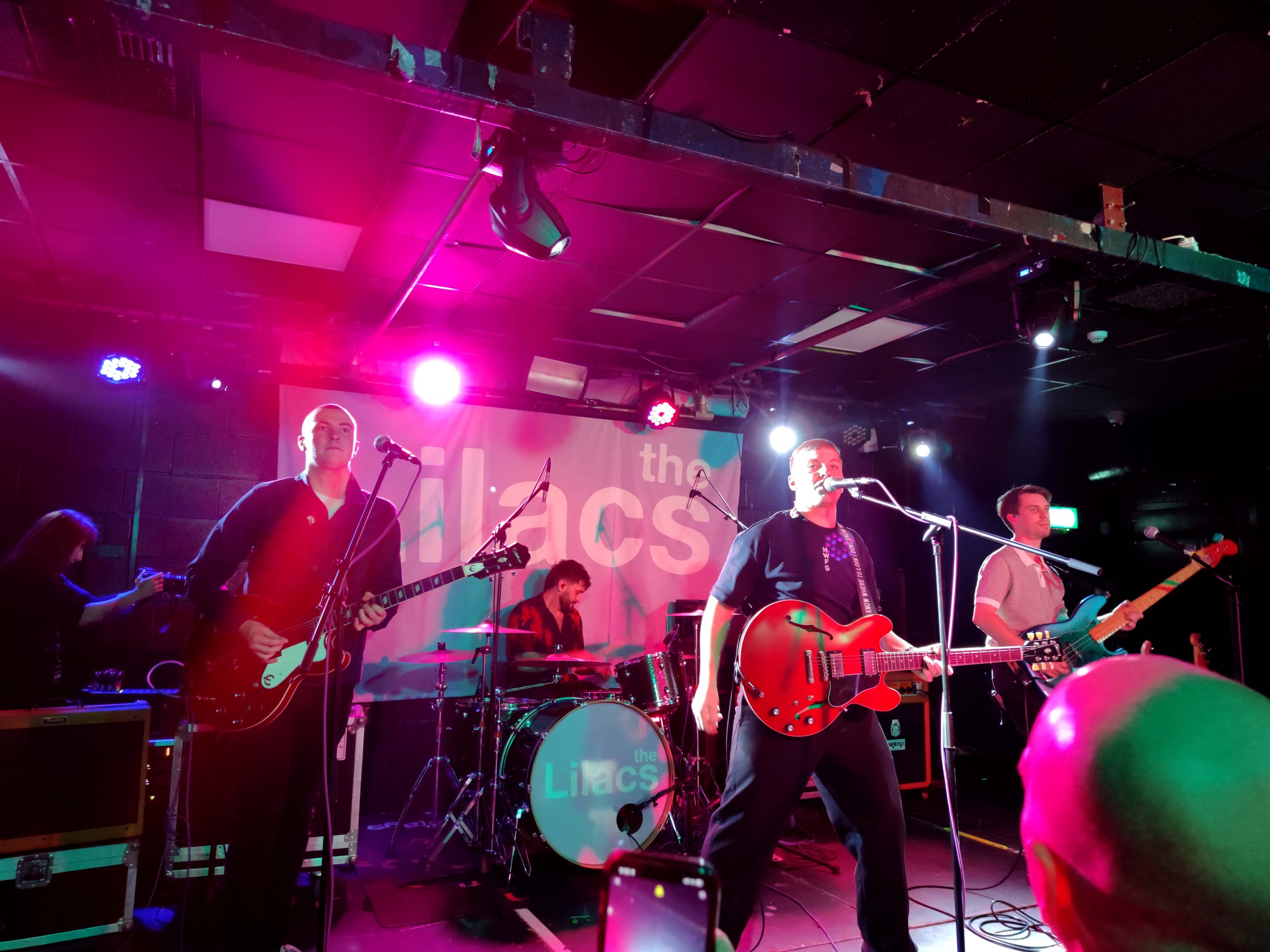 The Lilacs live review: fun refuge on a rainy night – TrueStyleMusic